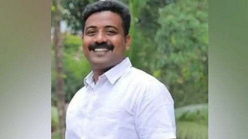 സ്ത്രീകളോട് അപമര്യാദയായി പെരുമാറി; കോണ്‍ഗ്രസ് മണ്ഡലം പ്രസിഡന്റിനെ ...