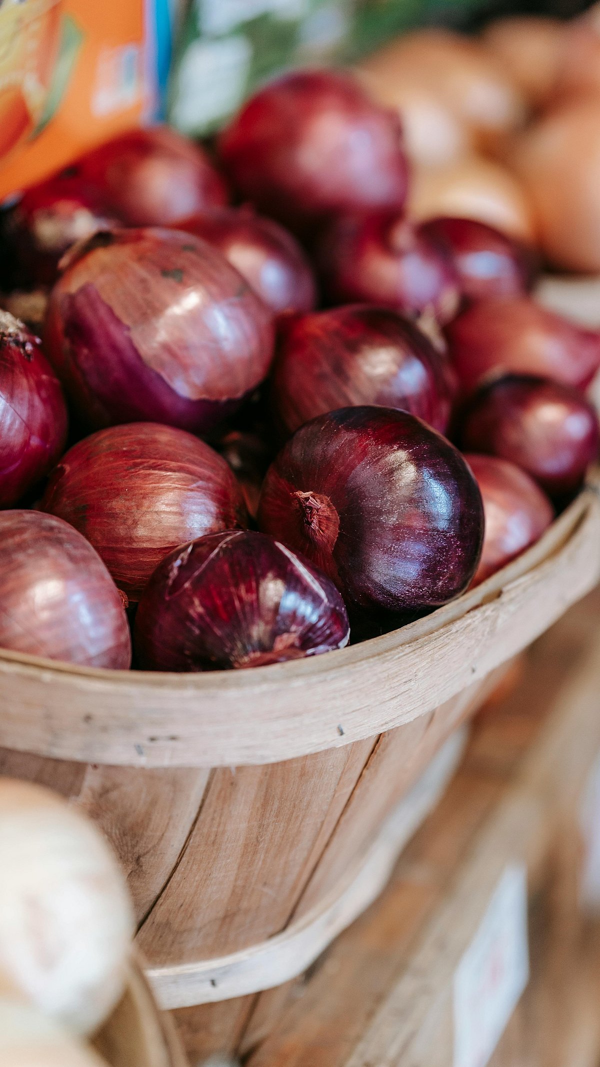 പാചകം ചെയ്യാൻ മാത്രമല്ല സൗന്ദര്യ സംരക്ഷണത്തിലും ഉള്ളി തന്നെ കേമൻ