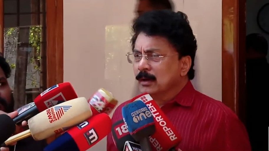 പി കെ ശശിയെ കെടിഡിസി ചെയര്‍മാന്‍ സ്ഥാനത്തു നിന്നും മാറ്റണം; സിപിഎം ...