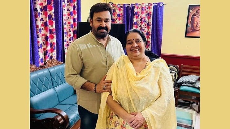 Mohanlal arrives to meet Uma Thomas ആശുപത്രി വിട്ട് വീട്ടില്‍ വിശ്രമത്തില്‍ കഴിയുന്ന ഉമാ തോമസ് ...