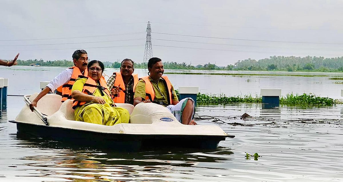 പ്രകൃതിയും ഗ്രാമഭംഗിയും ആസ്വദിക്കാം; ചേനം പാടശേഖരത്തില്‍ നെല്ലറ ഗ്രാമീണ ...