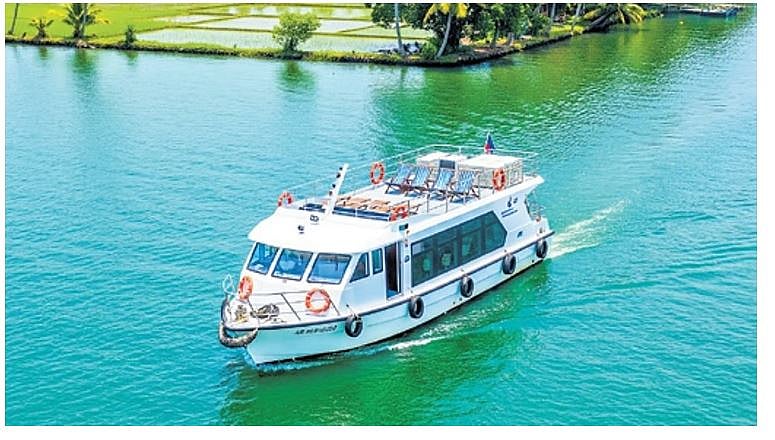 കോവളം മുതൽ ബേക്കൽ വരെ ജലപാതകളിലൂടെ രണ്ട് ദിവസത്തെ ക്രൂയിസ് യാത്രയുമായി ...