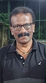 പ്രസ്ഥാനമായി മാറിയ പ്രതിപക്ഷ നേതാവ്, വി എസ്സിനെ കുറിച്ച് അദ്ദേഹത്തിനൊപ്പം ജോലി ചെയ്ത ഐ എ എസ് ...