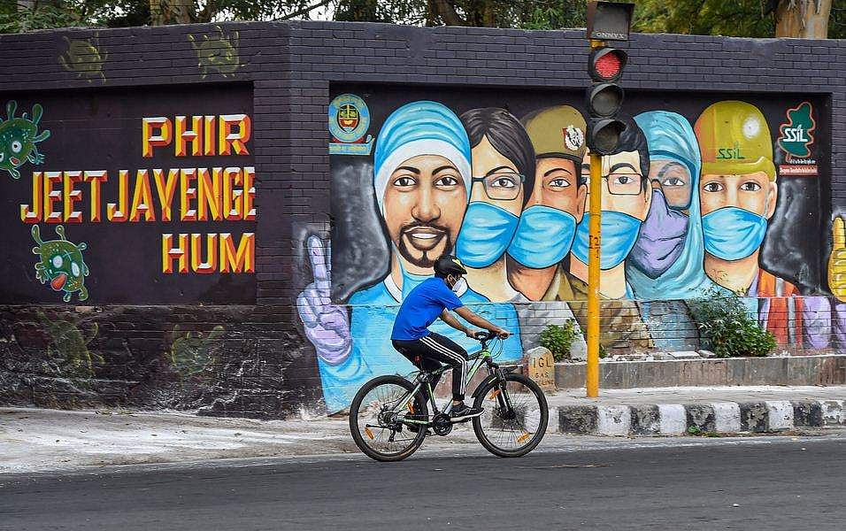 24 മണിക്കൂറിനിടെ രാജ്യത്ത് 29,429 പേര്‍ക്ക് കോവിഡ് ; മരണം 582