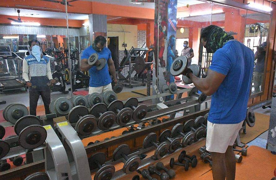 കോവിഡില്‍ വിറങ്ങലിച്ച് ആന്ധ്ര, തുടര്‍ച്ചയായ ദിവസങ്ങളില് ...